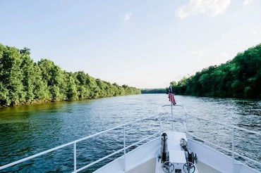 Old Hickory Lake Boat Rentals from Marinas starting at $350